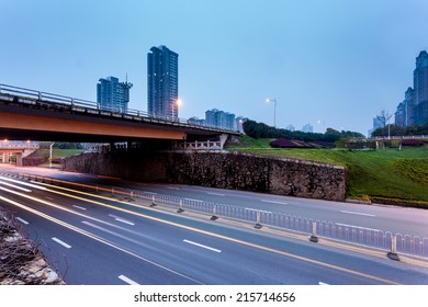 Empty Freeway Night Stock Photo 215714656 | Shutterstock