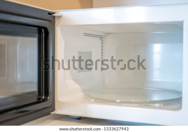Empty Microwave Close Stock Photo 1333627943 | Shutterstock