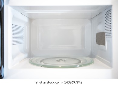 5,853 Microwave oven inside Images, Stock Photos & Vectors | Shutterstock