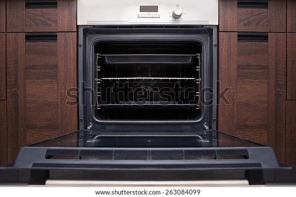 Empty Open Oven Stock Photo 263084099 | Shutterstock