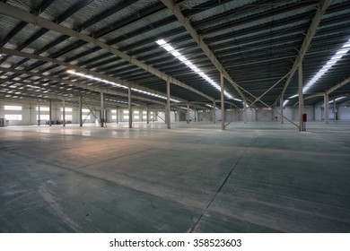 Empty Warehouse Stock Photo 358523603 | Shutterstock