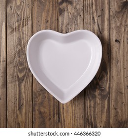 Empty White Serving Dish Shape Heart Stock Photo 446366320 | Shutterstock