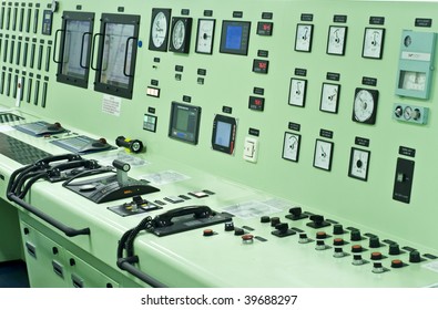 5,735 Control panel ship Images, Stock Photos & Vectors | Shutterstock