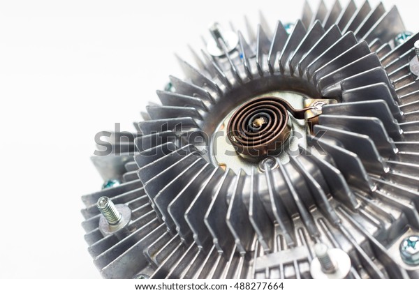Стоковая фотография 488277664: Engine Cooling Fan Clutch Bracket Fan ...