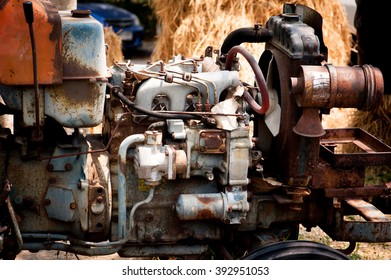 Engine Old Car Stock Photo 392951053 | Shutterstock