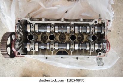 Engine Piston Cross Section Foto de stock 1182948970 | Shutterstock