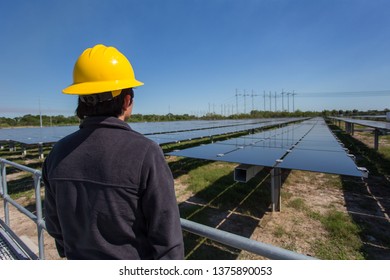 Engineer Checking Solar Farm Systems Stock Photo 1375890053 | Shutterstock