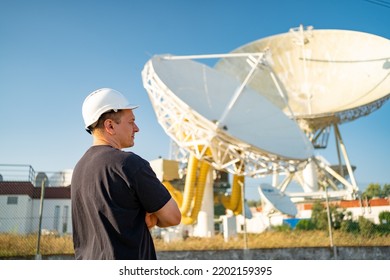 8,716 Telescope engineering Images, Stock Photos & Vectors | Shutterstock
