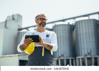 537 Silo manager Images, Stock Photos & Vectors | Shutterstock