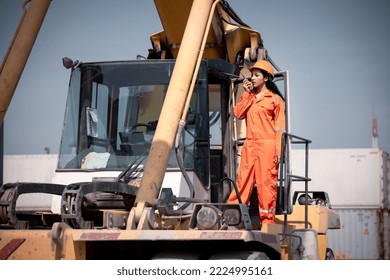 3,861 Fork Lift Containers Truck Images, Stock Photos & Vectors ...