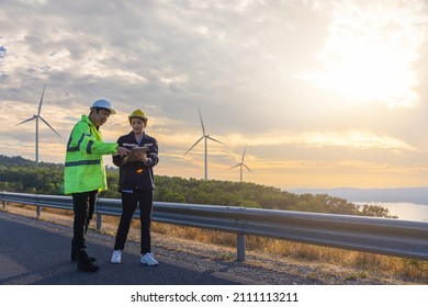 Engineers Analysis Windmill Engineers Inspection Progress Stock Photo ...