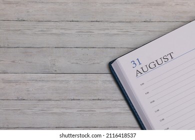 630 August 31 Deadline Images, Stock Photos & Vectors | Shutterstock