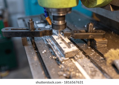 107 Longitudinal grooves Images, Stock Photos & Vectors | Shutterstock