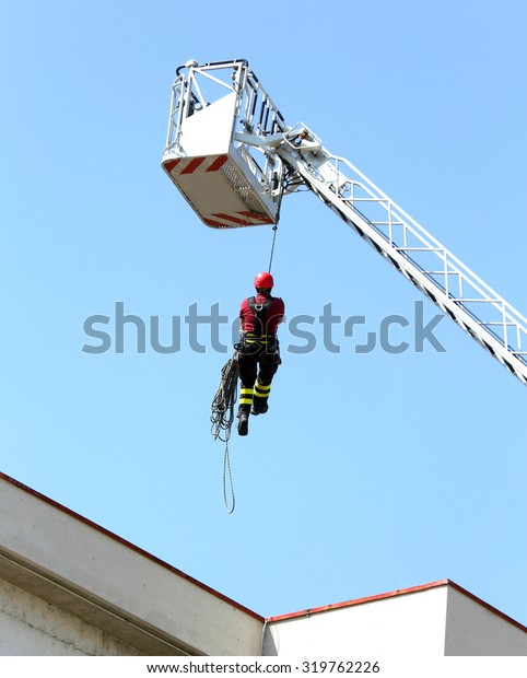 Firefighter rope : 1 519 images, photos et images vectorielles de stock ...