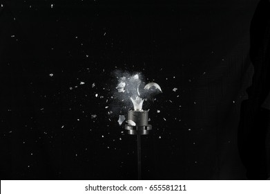 5,092 Light bulb exploding Images, Stock Photos & Vectors | Shutterstock