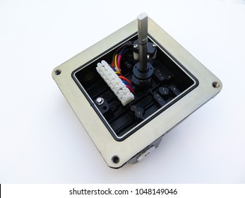 75 Cable glanding terminal box Images, Stock Photos & Vectors ...