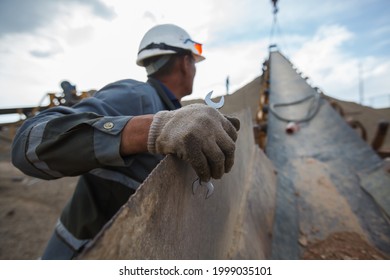 70,327 Rubber worker Images, Stock Photos & Vectors | Shutterstock