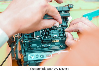 329 Fiber Optic Welding Images, Stock Photos & Vectors | Shutterstock
