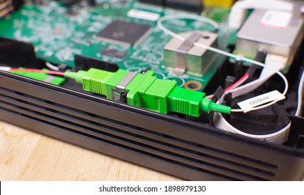 336 Gigabit fibre optic cable Images, Stock Photos & Vectors | Shutterstock