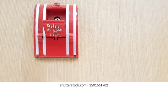 Fire Alarm Switch Box Pull Case Stock Photo 1591661782 | Shutterstock