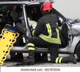 1,284 Accident helpers Images, Stock Photos & Vectors | Shutterstock