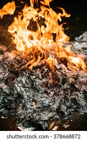 16,157 Garbage on fire Images, Stock Photos & Vectors | Shutterstock