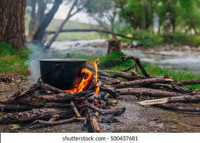 Marmite feu de bois : 39 437 images, photos et images vectorielles de ...