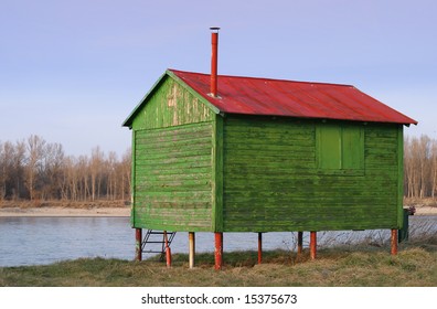 Fishing Hut River Stock Photo 15375673 | Shutterstock