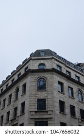 Flat Corner Building Stock Photo 1047656032 | Shutterstock