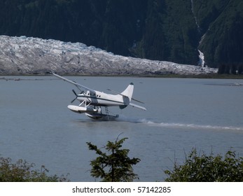 398 Plane Taking Off Over Water Images, Stock Photos & Vectors ...
