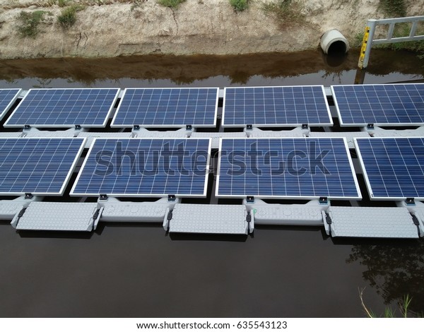 Floating solar cell.