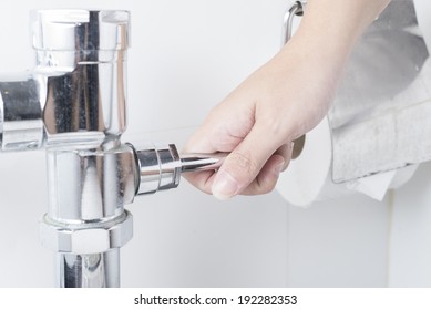 1,827 Flush handle Images, Stock Photos & Vectors | Shutterstock