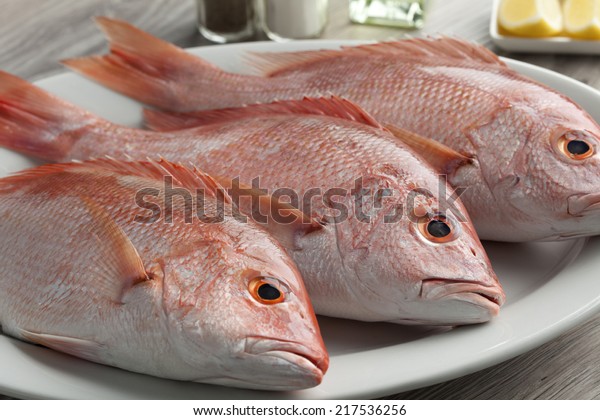 Fresh Raw Red Snappers On Dish Stock Photo 217536256 | Shutterstock