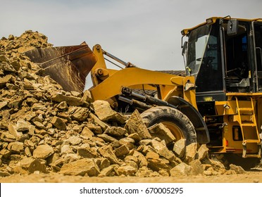 Front End Loader Machine Scooping Big Stock Photo 670005295 | Shutterstock