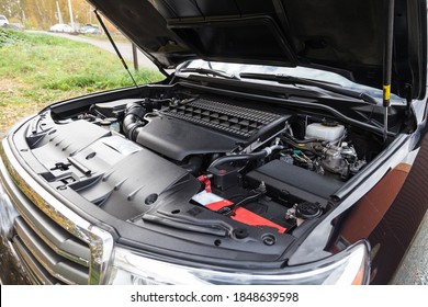 195 Car Open Hood Top View Images, Stock Photos & Vectors | Shutterstock