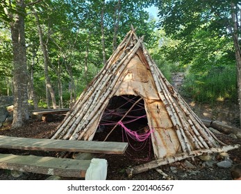 1,572 Native Building Materials Images, Stock Photos & Vectors ...