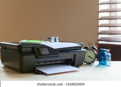 275 Printer front view Stock Photos, Images & Photography | Shutterstock