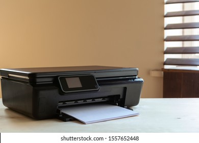 275 Printer front view Stock Photos, Images & Photography | Shutterstock