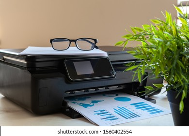 275 Printer front view Stock Photos, Images & Photography | Shutterstock