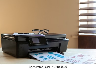 275 Printer front view Stock Photos, Images & Photography | Shutterstock