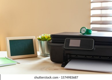 275 Printer front view Stock Photos, Images & Photography | Shutterstock