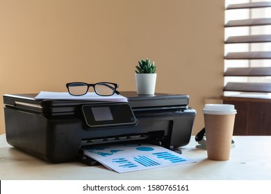 275 Printer front view Stock Photos, Images & Photography | Shutterstock