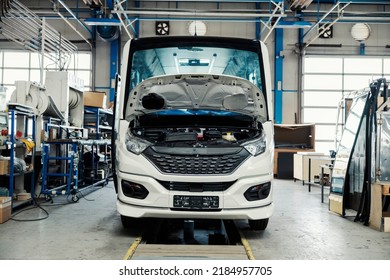 Front View Bus Building Process Car Stock Photo 2184957705 | Shutterstock