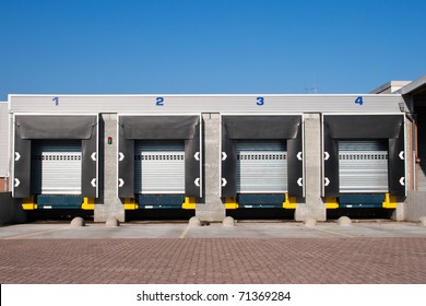 48,168 Warehouse loading dock Images, Stock Photos & Vectors | Shutterstock