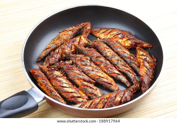 Frying Fish Frying Pan Stock Photo 188917964 | Shutterstock