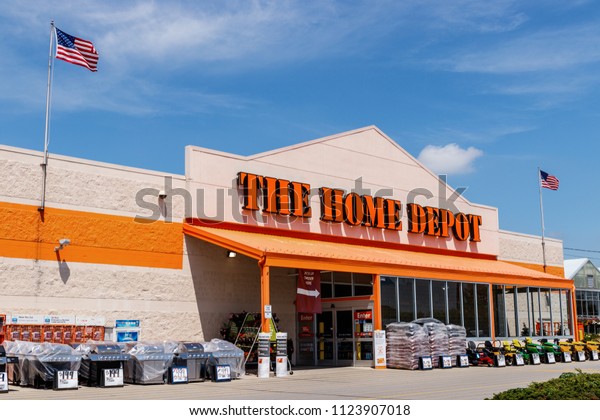 3,250 Home Depot Warehouse Images, Stock Photos & Vectors | Shutterstock