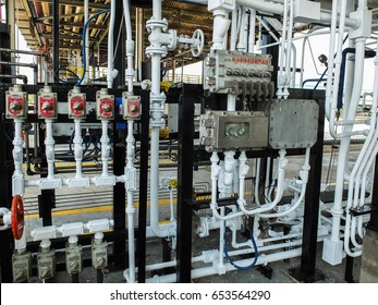 Fuel terminal Images, Stock Photos & Vectors | Shutterstock