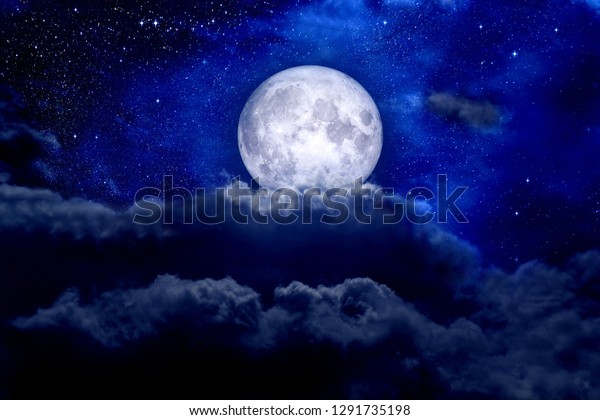 Full Moon Between Clouds Night Sky Stock Photo 1291735198 | Shutterstock