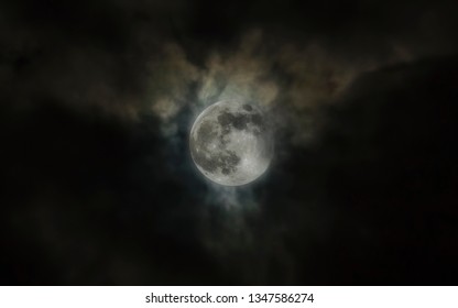 Full Moon Clouds Stock Photo 1347586274 | Shutterstock