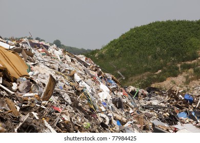 Garbage Dump Stock Photo 77984425 | Shutterstock